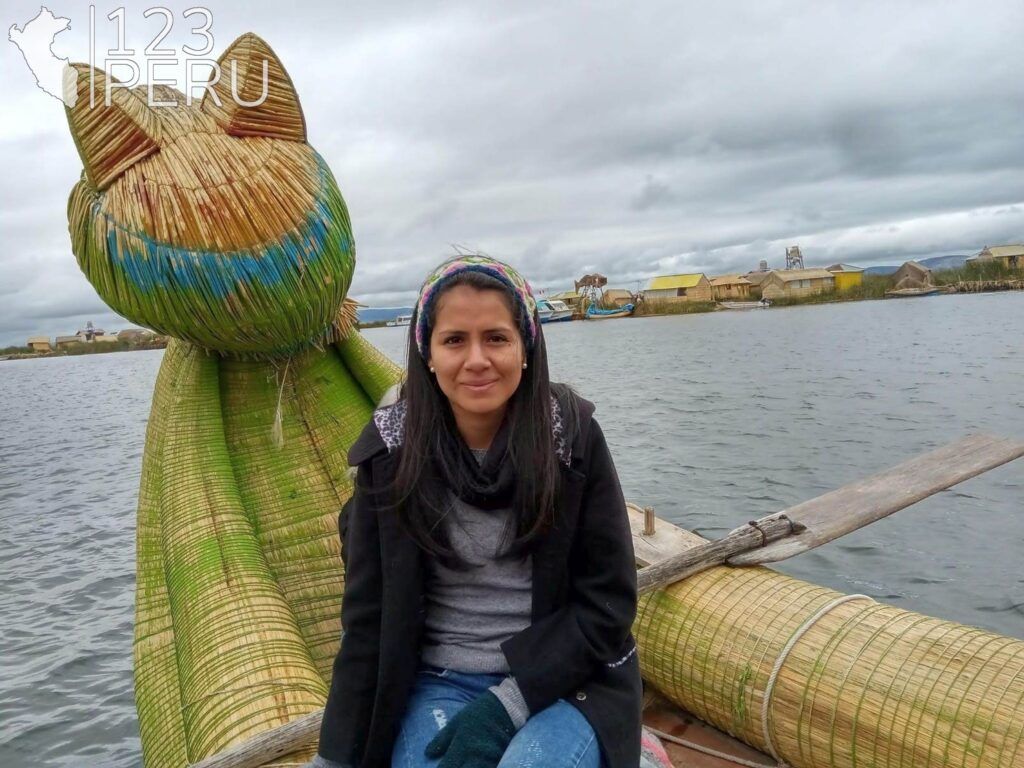 Islands of the Uros: islands of totora reeds - 123 Peru